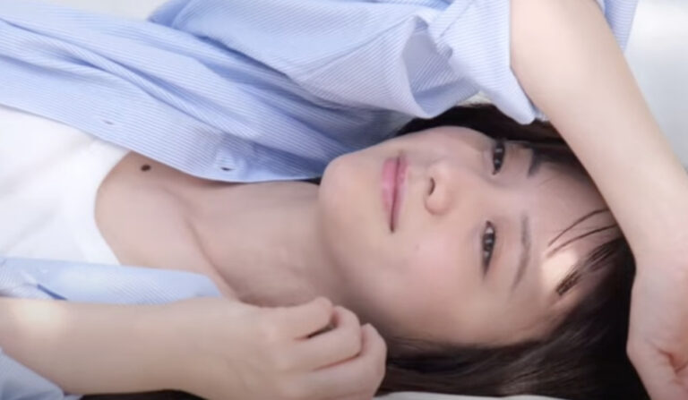 森香澄の胸元ほくろがセクシーすぎる！女子アナ卒業後に痩せたって本当？ – TRENDUBU.log